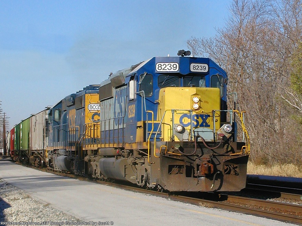 CSX 8239 Q386 9:54 am